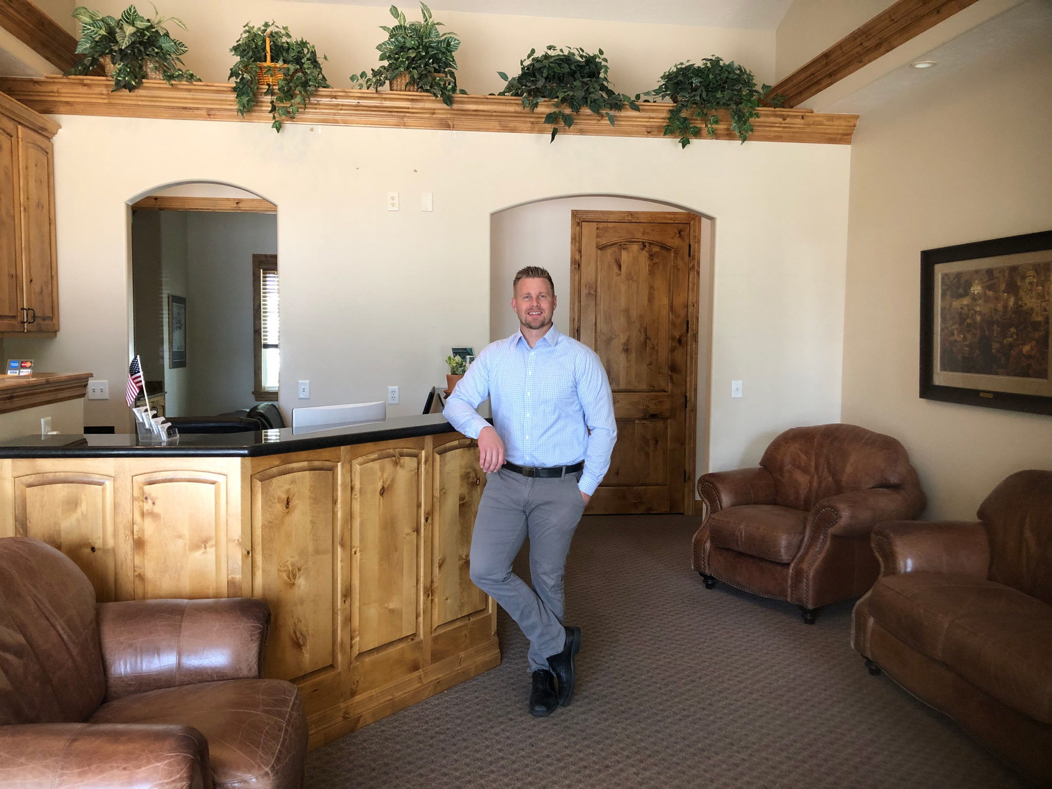 Meet Dr. Casey Simmonds: Expert Family Chiropractic Care